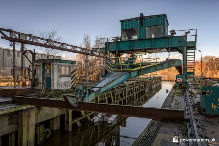 Ferrybridge C Power Station – Coal Plant and Barge Tippler – Power ...